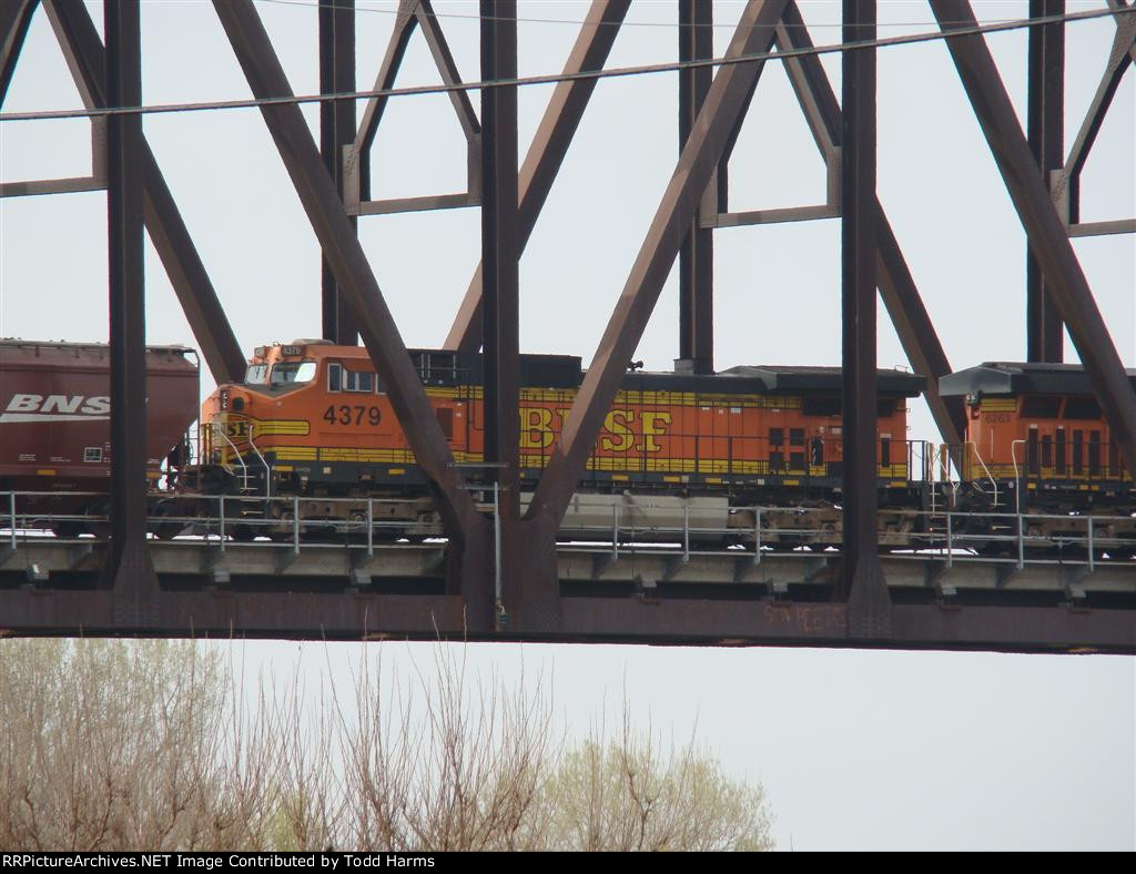 BNSF 4379